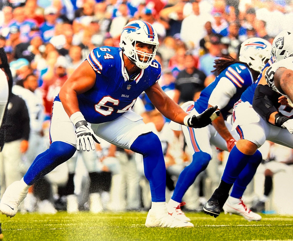 O'Cyrus Torrence Unsigned Ready in Blue Photo — TSE Buffalo