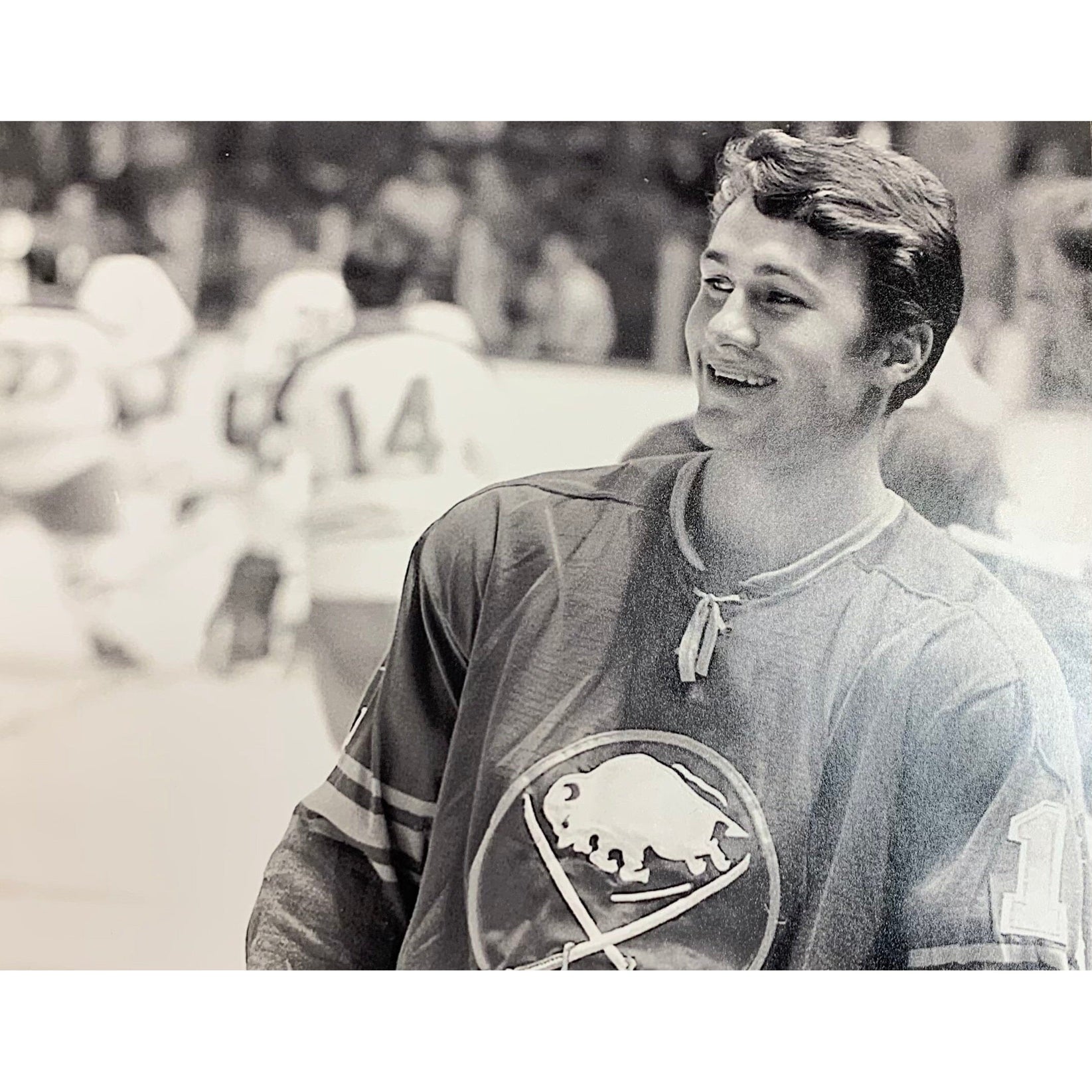 Gilbert Perreault Unsigned Black & White Close-Up 8x10 Photo — TSE Buffalo